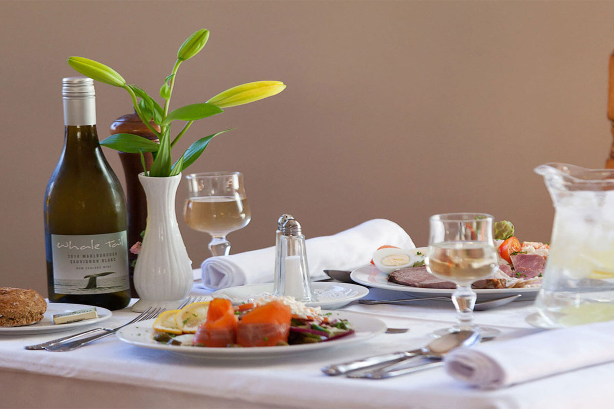 Dining Dungarvan | Places to Eat in Dungarvan | Gold Coast Hotel